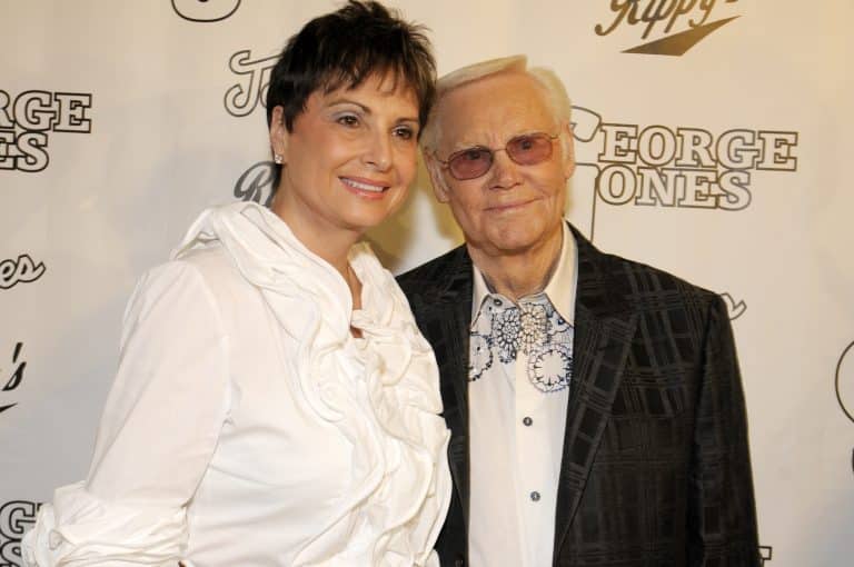 George Jones Has 4 Children - These 9+ Photos Will Introduce Them