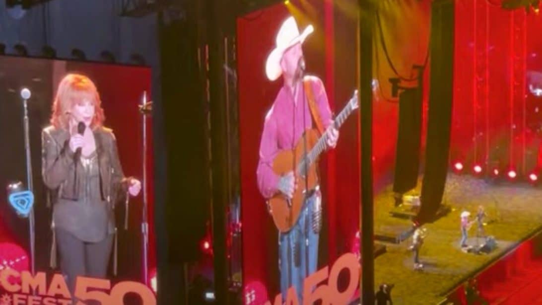 Reba Joins Cody Johnson For "Whoever's In New England" Duet At CMA Fest