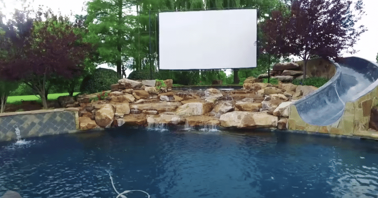 Take A Peek Inside Toby Keith's 160-Acre Oklahoma Ranch House