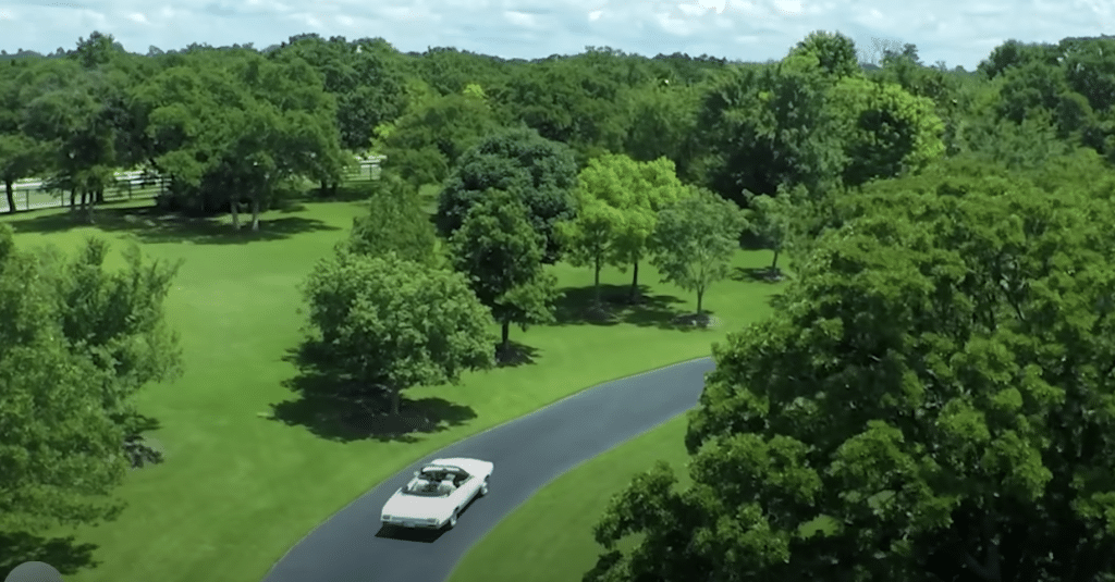 Take A Peek Inside Toby Keith's 160-Acre Oklahoma Ranch House