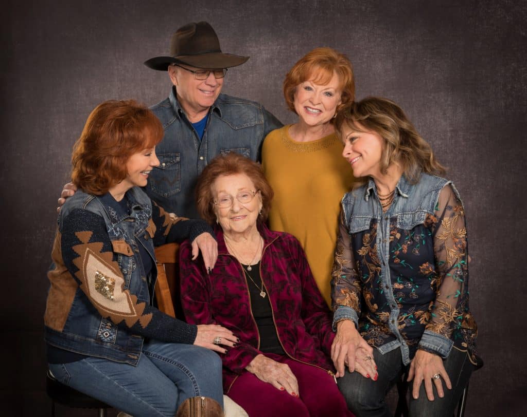 Did You Know That Reba McEntire's Three Siblings Are Also Singers?