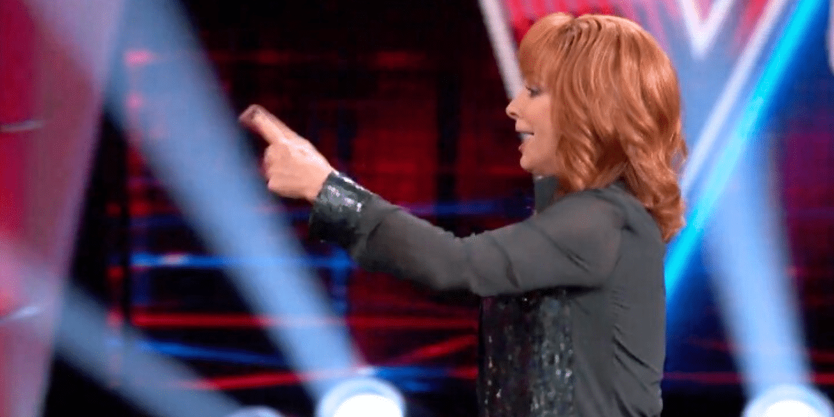 Reba Leads "Why Haven't I Heard From You" Sing Along On "The Voice"
