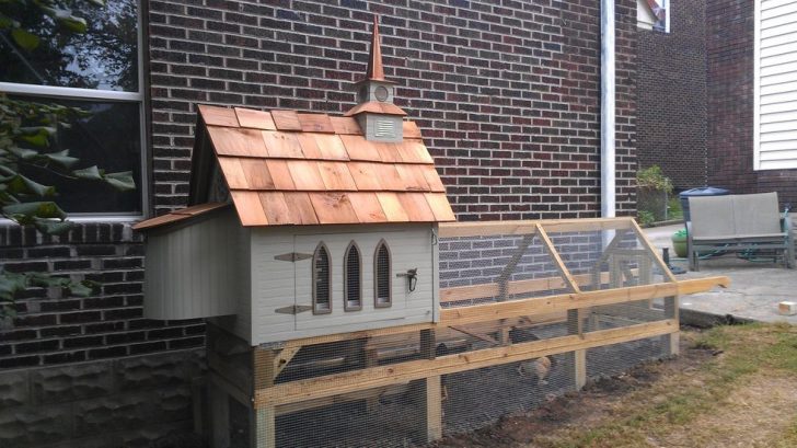 13 Outrageous Chicken Coop Designs