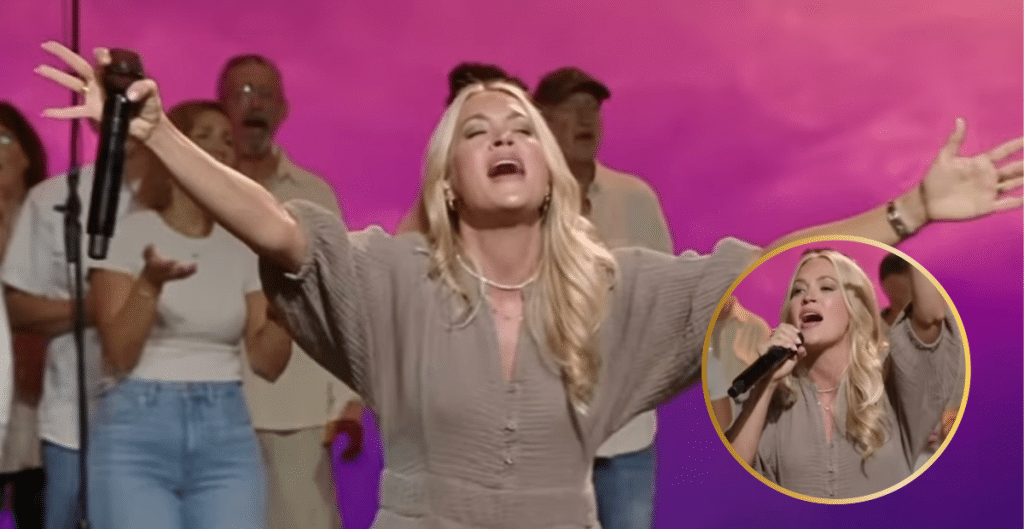 Carrie Underwood Surprises Church Crowd With Christmas Performance ...