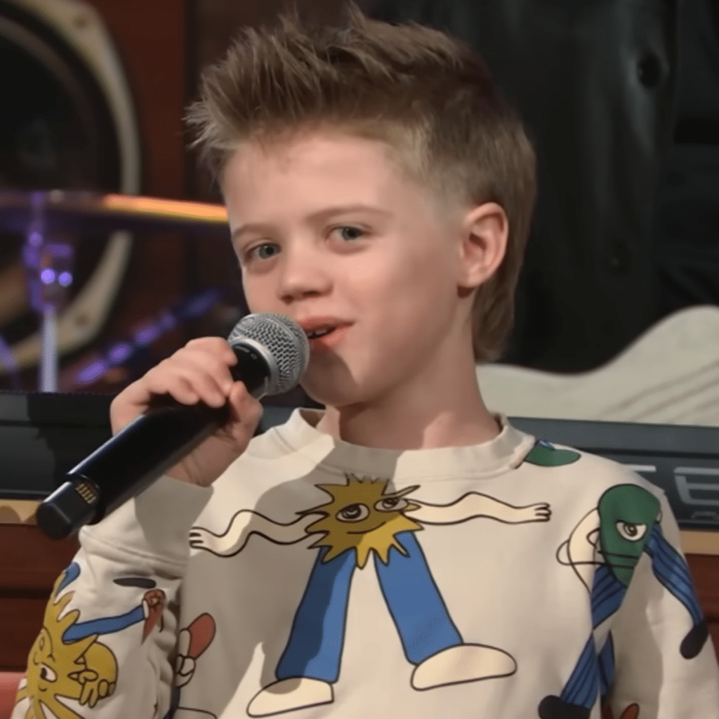 Kelly Clarkson Shares Her Son Remy's Adorable Reaction To Viral Fame