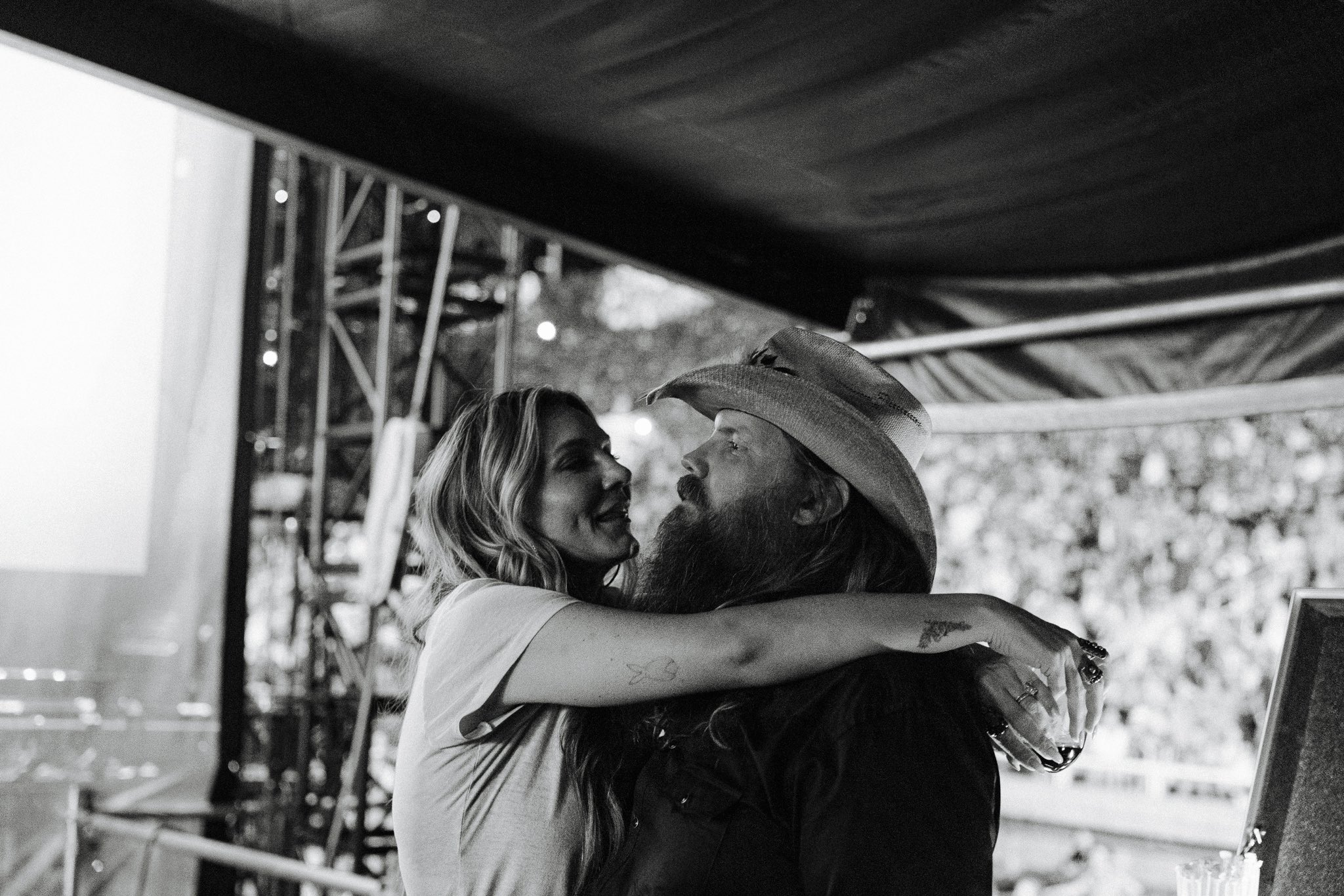 Chris Stapleton's Wife Morgane Shares A Sweet Birthday Message For Him ...