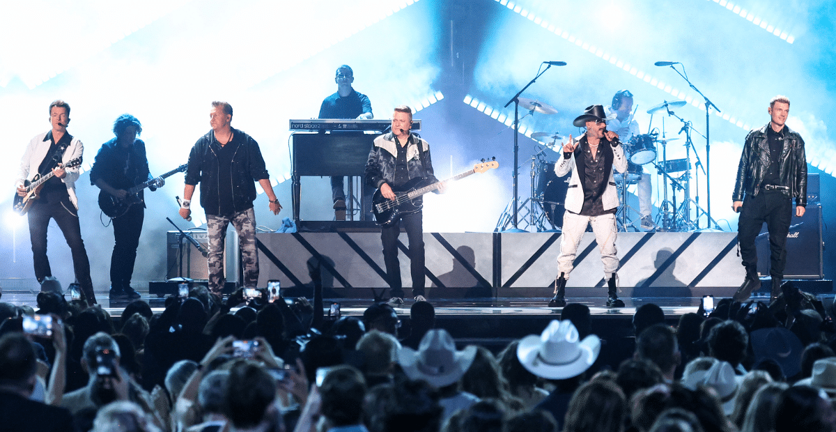 Rascal Flatts & Backstreet Boys Unite At ACM Awards For Lively Closing ...