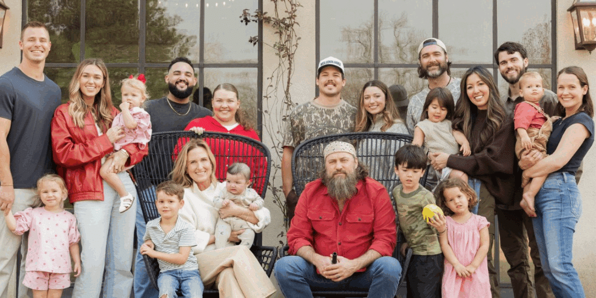 See The "Duck Dynasty: The Revival" Cast Now And Then