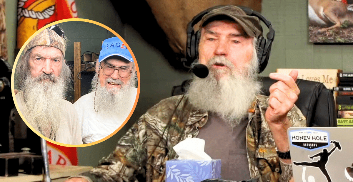 Si Robertson Shares How He's Kept Going After Brother Phil's Death
