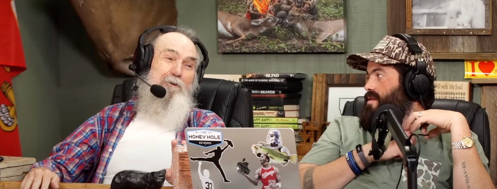 "Duck Dynasty" Star Uncle Si Is In The Hospital After "Having A Little ...