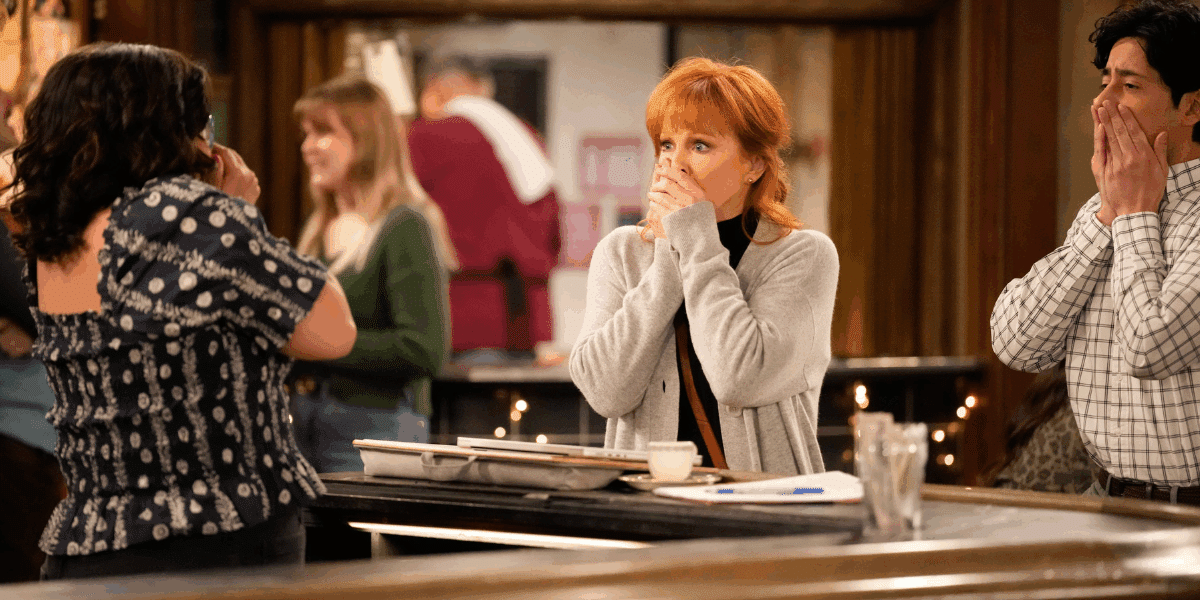 Reba McEntire's Sitcom "Happy's Place" Adds Two A-List Celebrities To ...