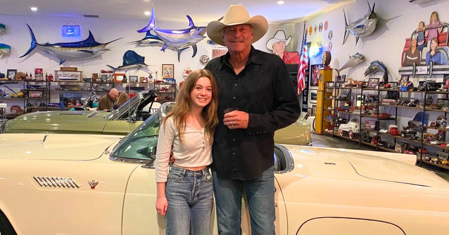 “UNCLE HAT… ARE YOU SERIOUS?” — The moment Alan Jackson made this phone ...